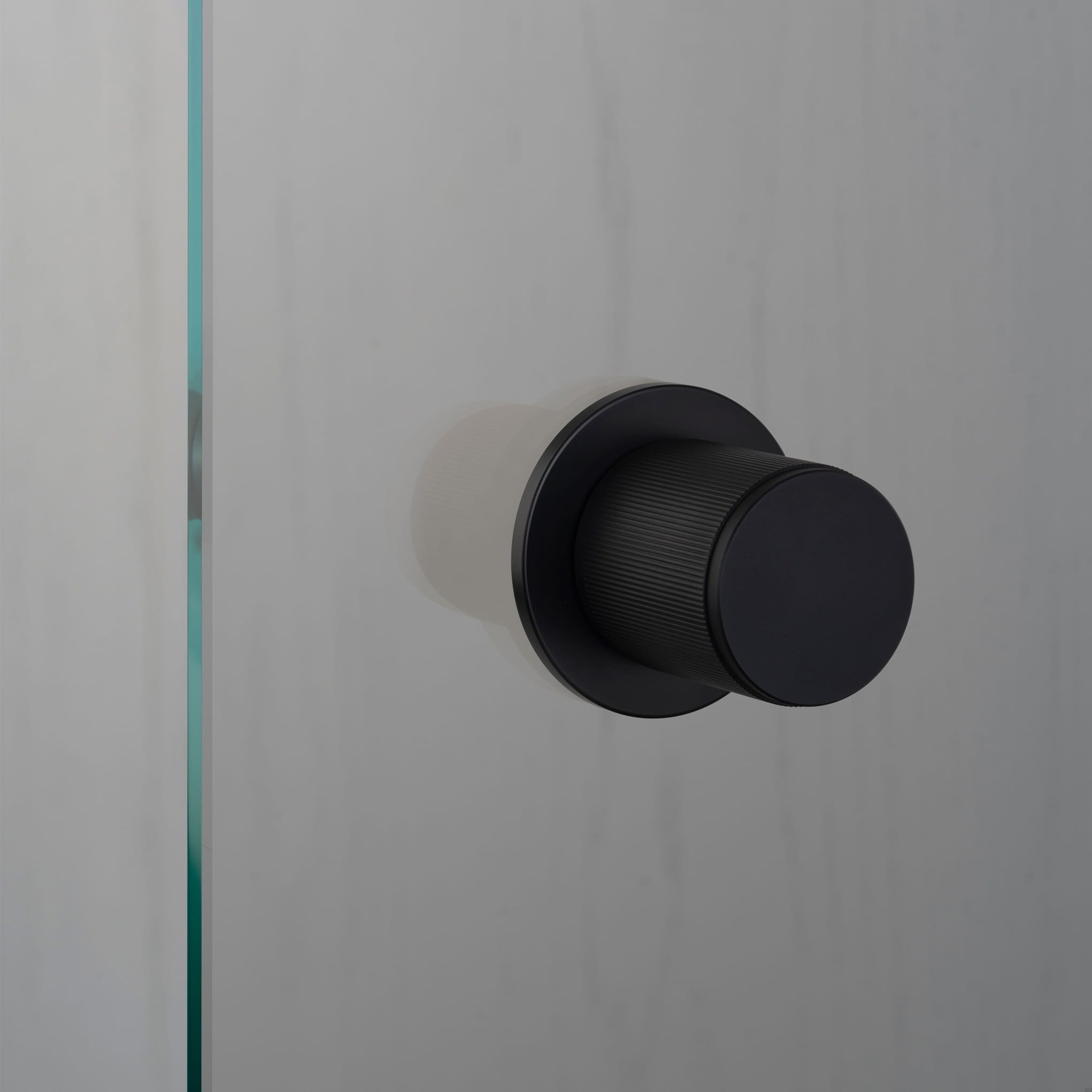 door knobs black